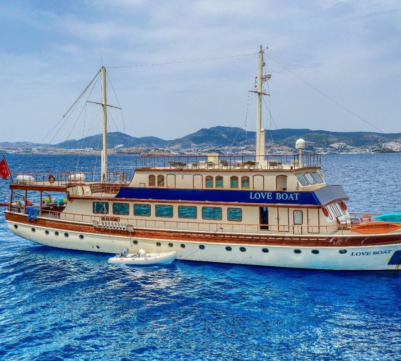 Motor Sailor LOVE BOAT Yacht Charter Details, Gulet | CHARTERWORLD ...